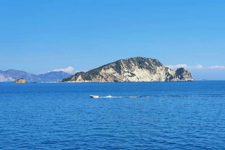 Snorkeling in Zakynthos Greece | Best Snorkel Spots In Zante