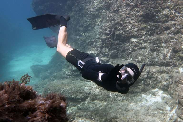 How To Choose Snorkeling Suit For Cold And Warm Water + Fitting Tips